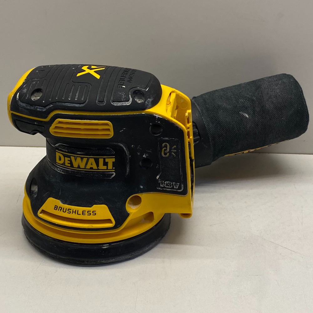 Pre-owned Dewalt DCW210 Brushless Sander 18V - Own4Less